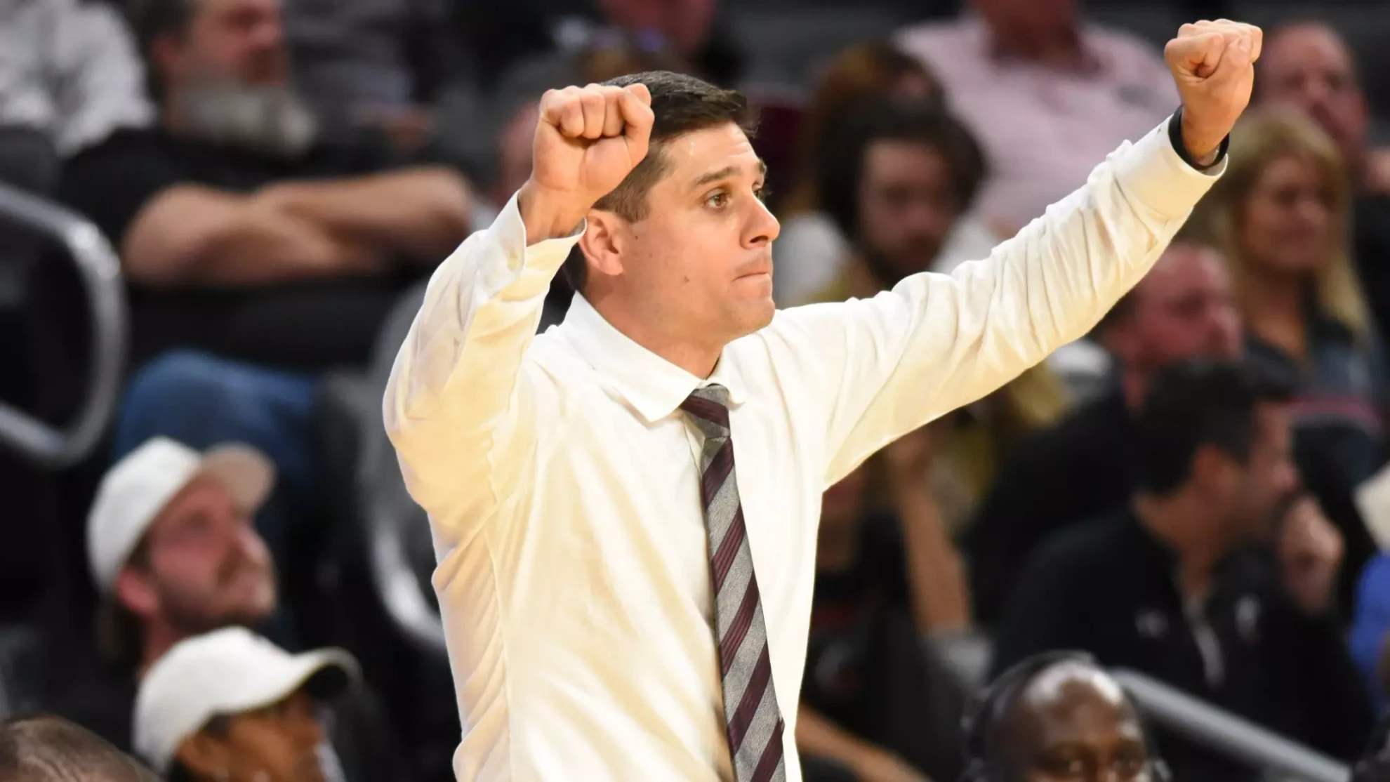 Men's Basketball Signs Griffith, James in Early Period - University of ...