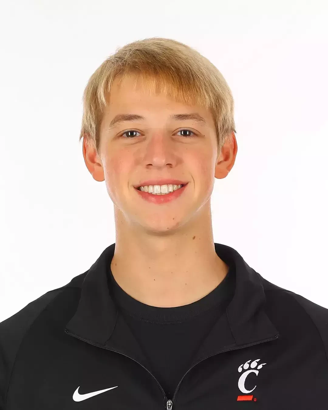 Levi Hansen - 2025-26 Swimming & Diving Roster - University of ...