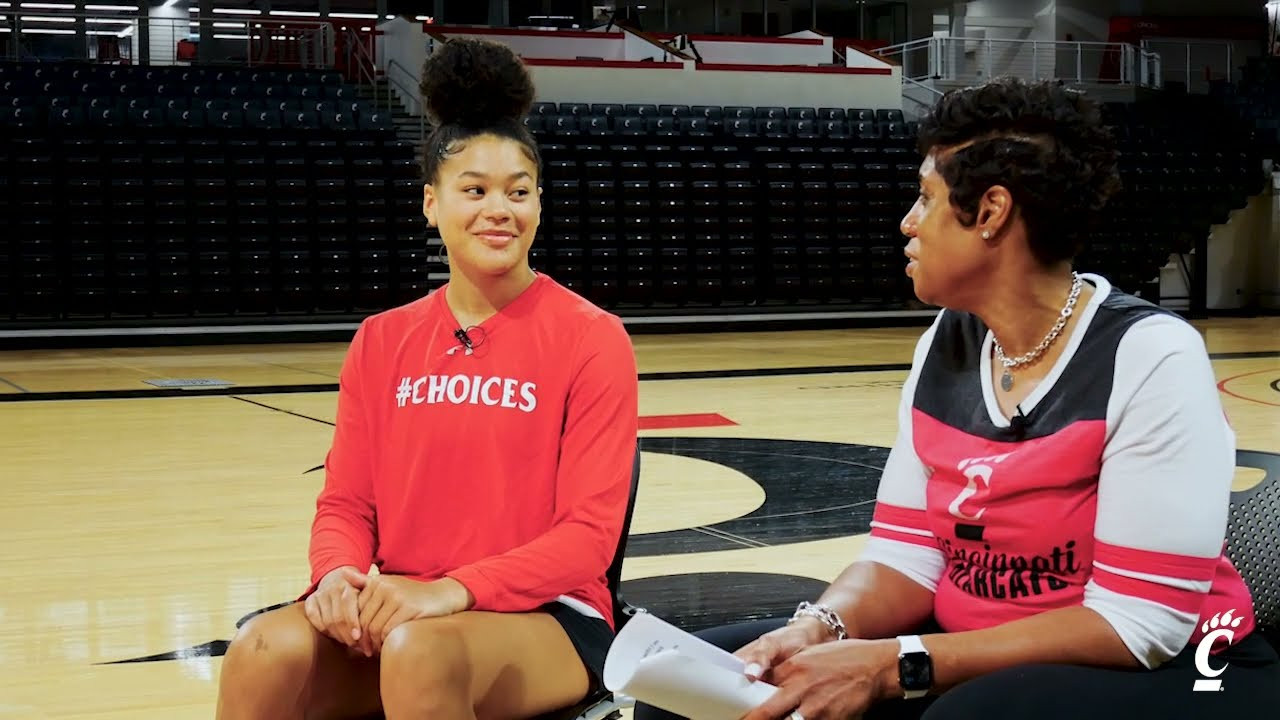 Cincinnati Women's Basketball: Courtside with Coach - Jillian Hayes ...