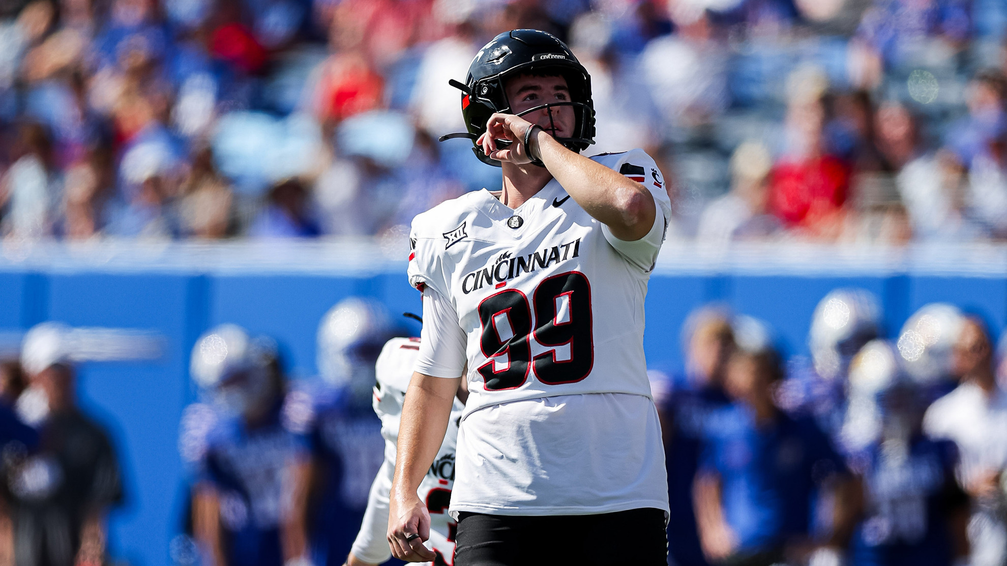 Cincinnati Claims Three Big 12 Weekly Awards - University of Cincinnati ...