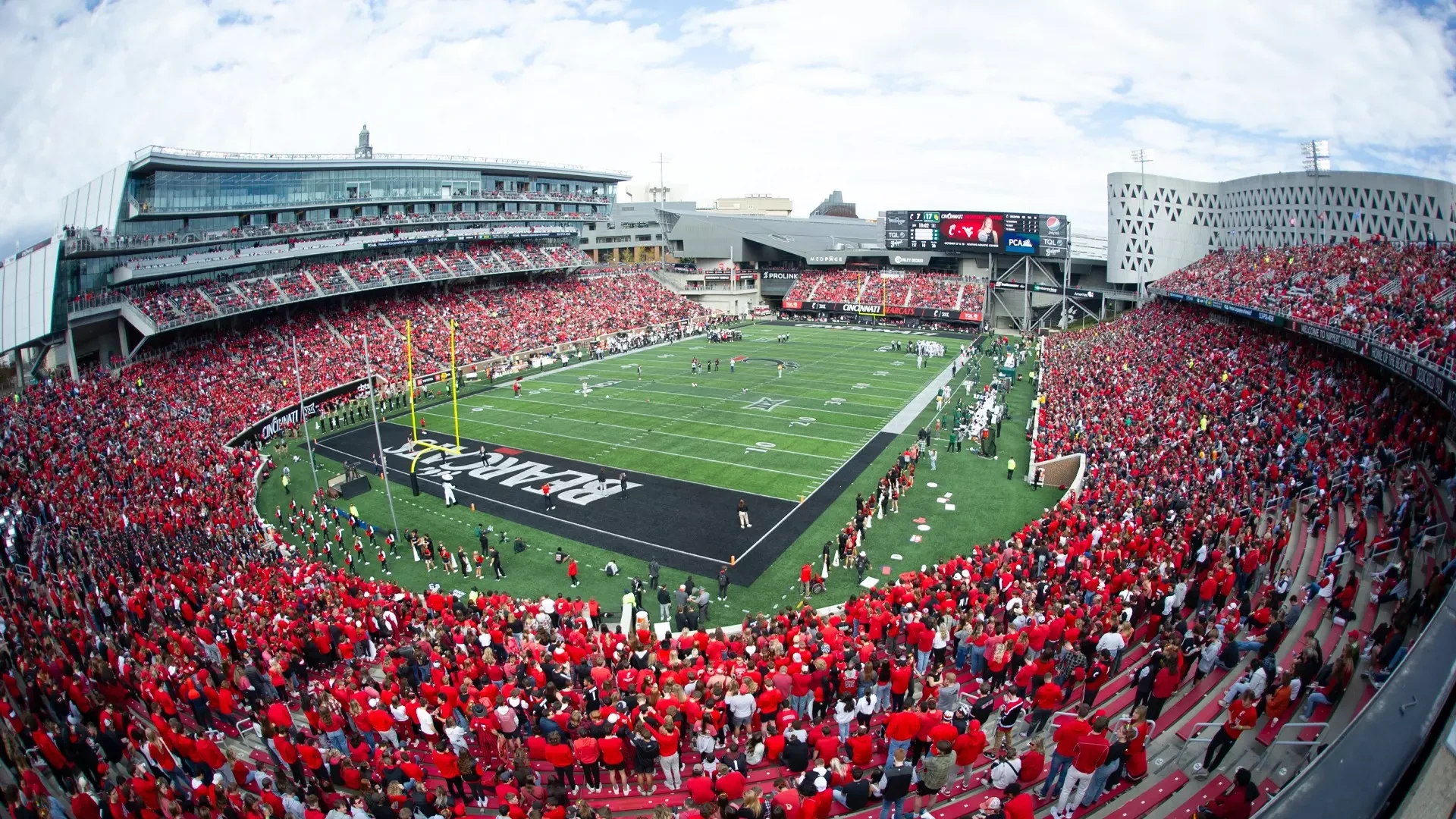 Cincinnati Football Holds Final Practice Ahead of Spring Game on April ...