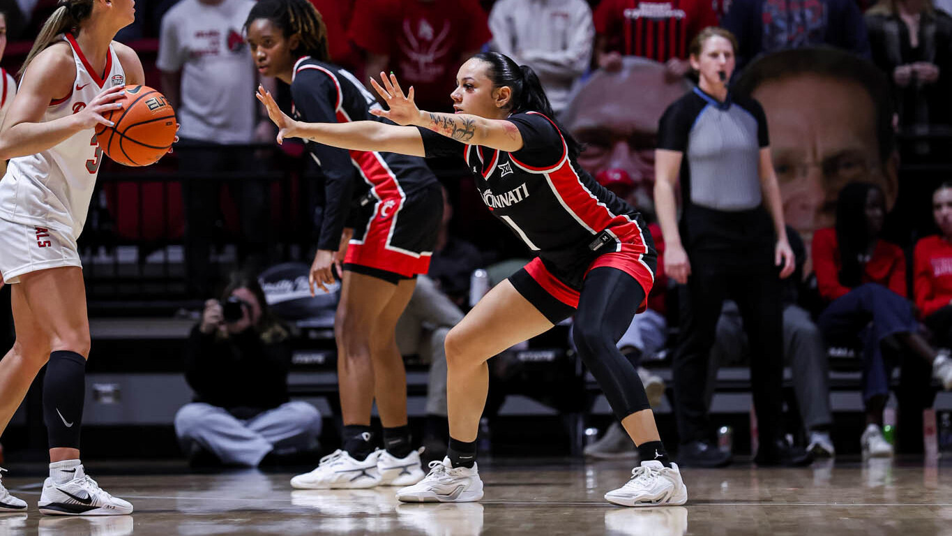 Cincinnati Drops Road Game to Ball State - University of Cincinnati ...