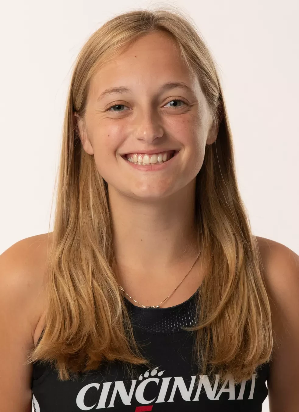 Maddie Walker - 2021-22 Track & Field Roster - University of Cincinnati ...
