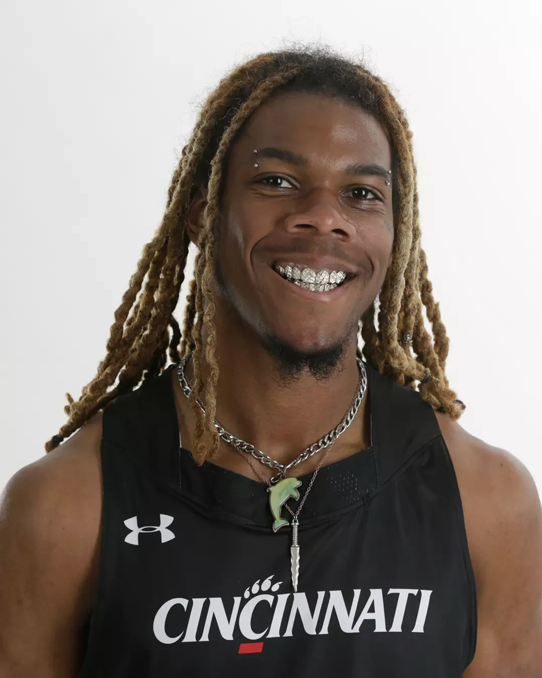 Zach Robinson - 2021-22 Track & Field Roster - University of Cincinnati ...