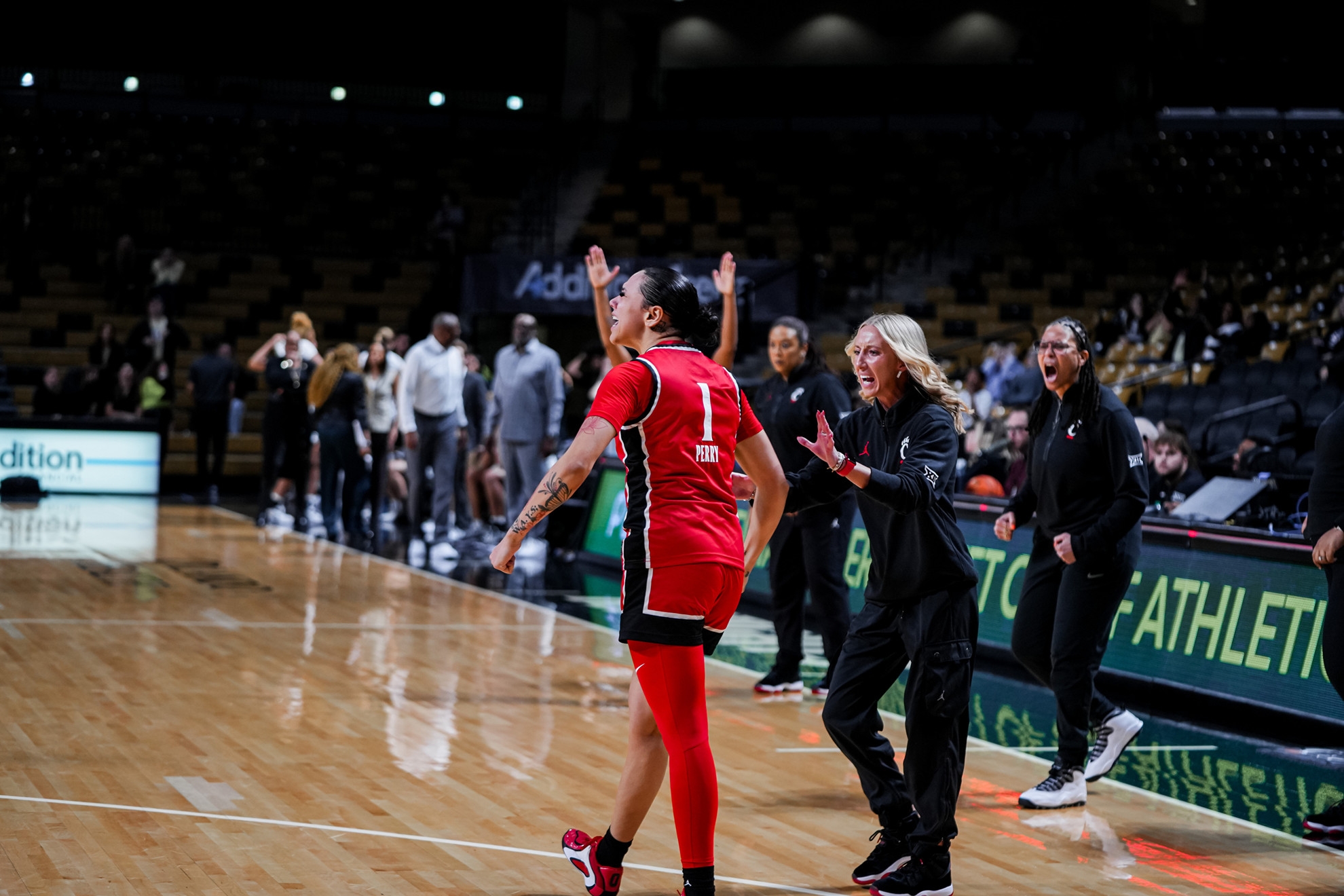 Mya Perry Heroics Lead Cincinnati to Overtime Victory at UCF ...