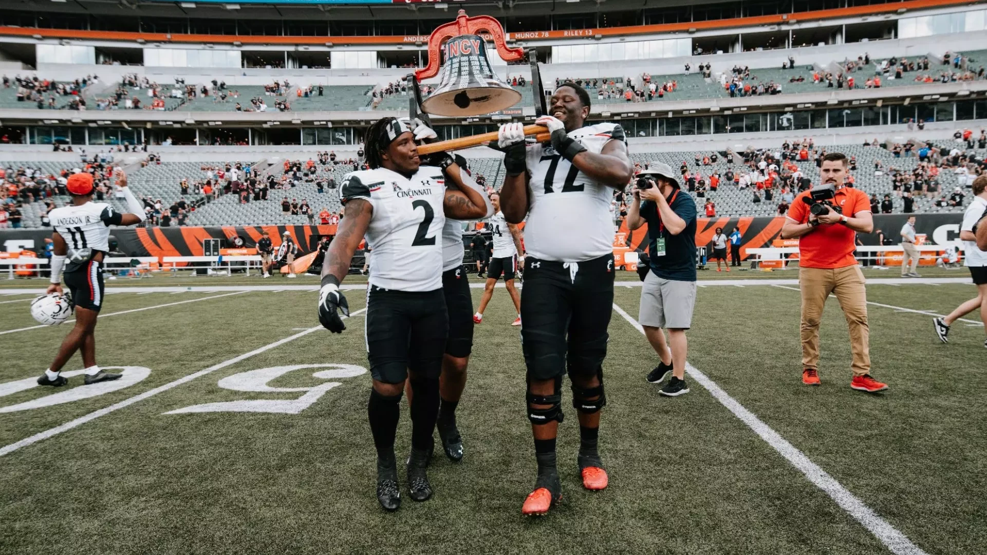 Cincinnati Defeats Miami (Ohio), 38-17, Takes Lead in Battle of Victory ...