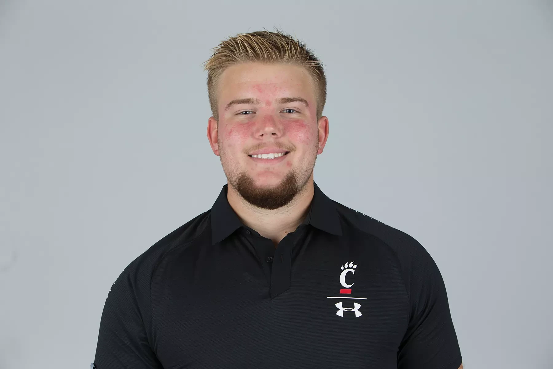 Cory Armstrong - 2018 Football Roster - University of Cincinnati ...