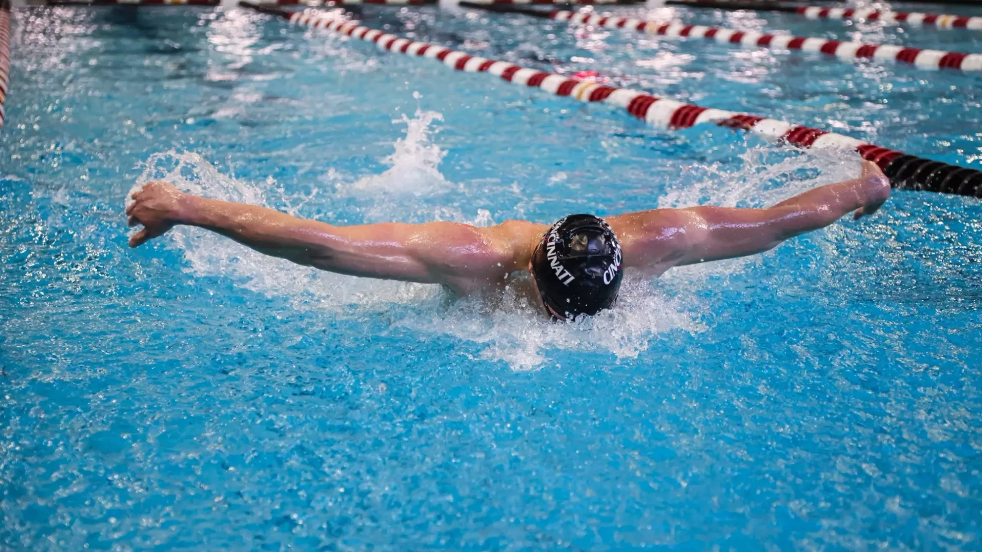 Hawthorne, Gavin Lead Bearcats to Sweep over Owls - University of ...