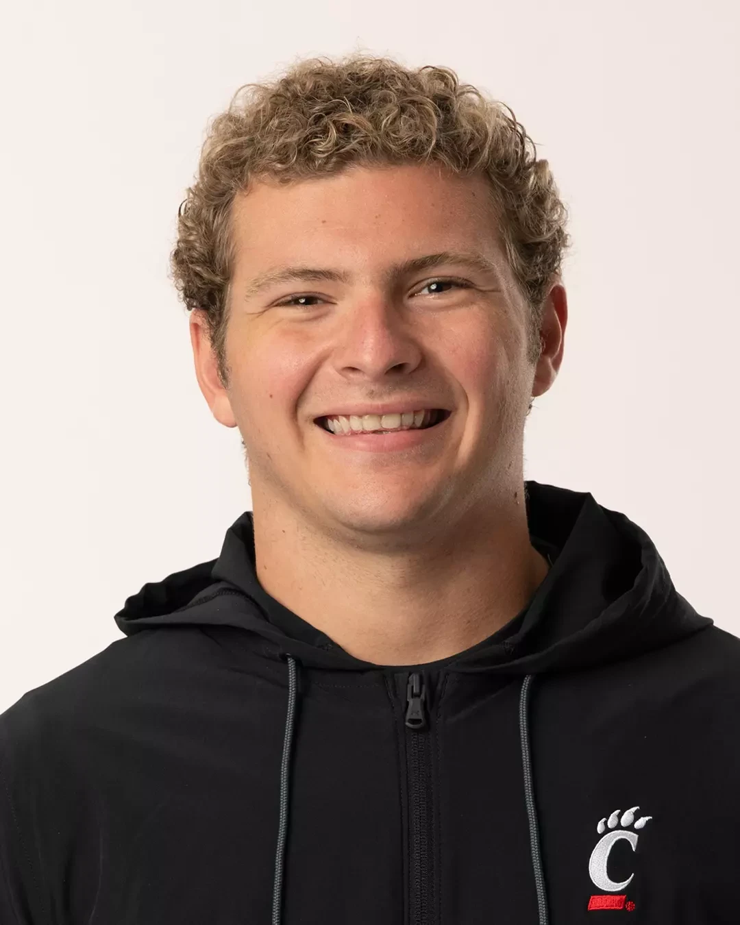 Erik Menchhofer - 2021-22 Swimming & Diving Roster - University of ...